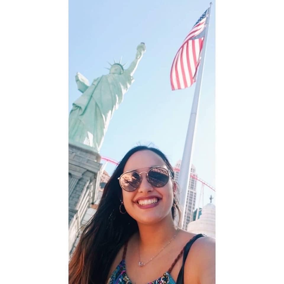 Serafina Knight, Espectáculos aéreos en Cantabria | Partfy.com