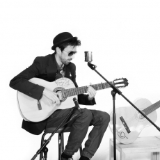 Dani Solo, Grupos en acústico en Barcelona | Partfy.com