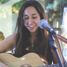 Pamela Rodríguez, Grupos en acústico en Girona | Partfy.com