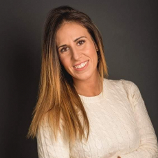 Erica González, Juglares en Madrid | Partfy.com