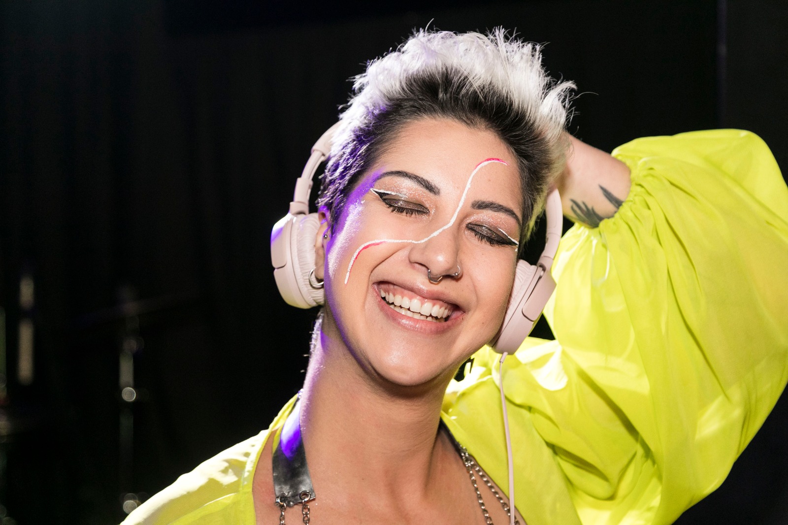 Dj Lili Mendes, Guitarristas en Barcelona | Partfy.com