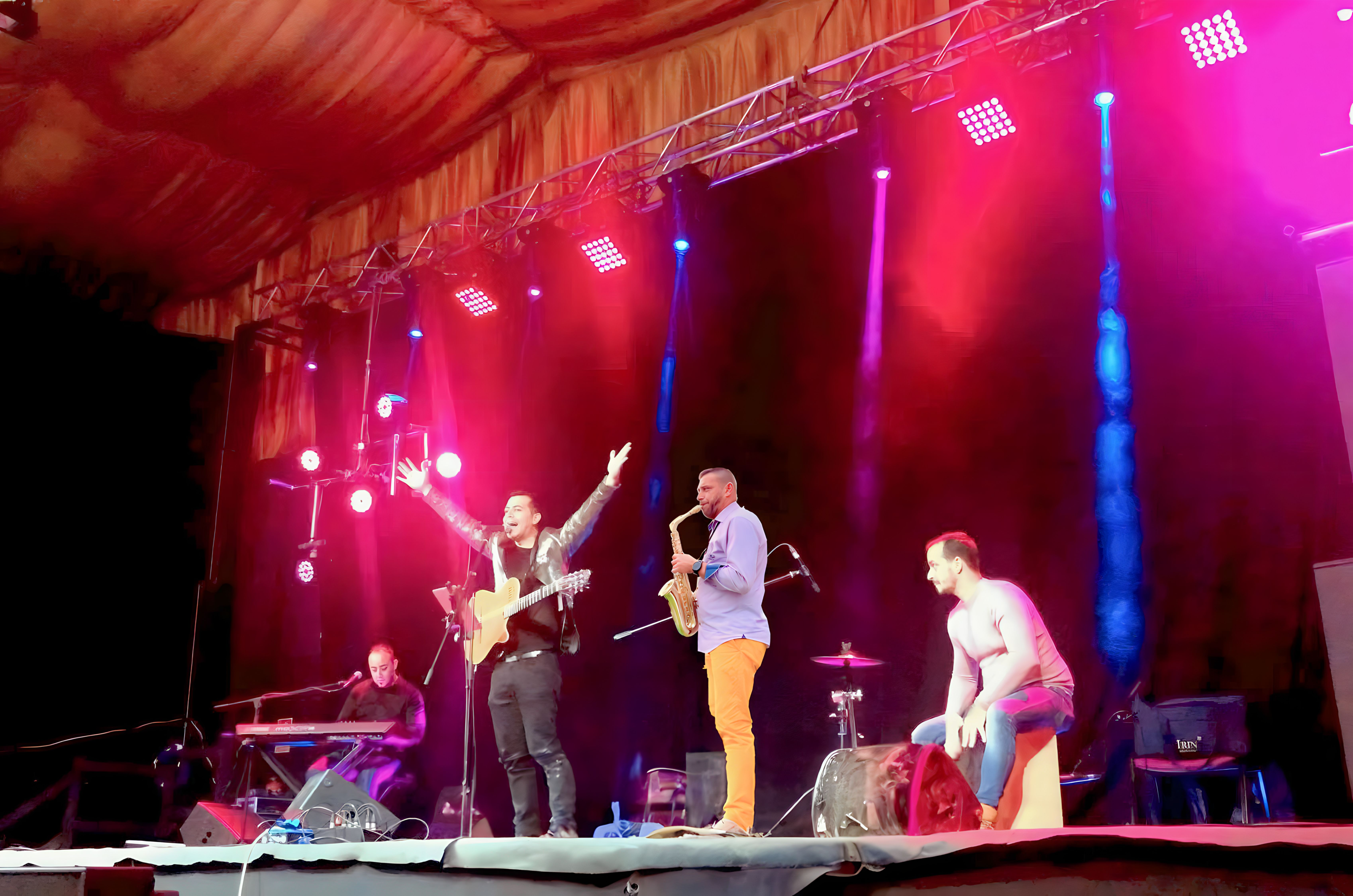 Tony Cultura & Cia, Grupos de flamenco en Málaga | Partfy.com